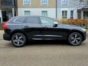 Black Volvo XC60 2018 in Riga, with an engine capacity of 2.00 L and mileage of 227 thousand km for 20400 €, photo 5 on AUTOMOTO.COM.LV
