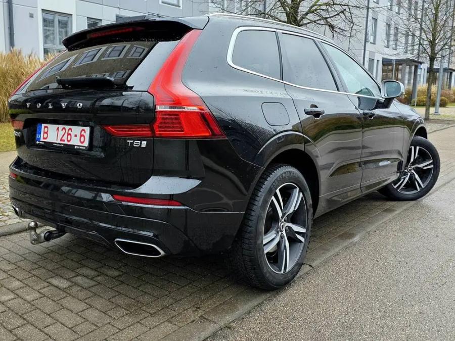 Black Volvo XC60 2018 in Riga, with an engine capacity of 2.00 L and mileage of 227 thousand km for 20400 €, photo 8 on AUTOMOTO.COM.LV