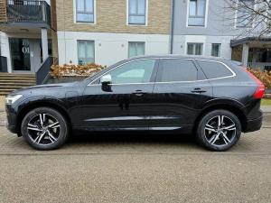 Black Volvo XC60 2018 in Riga, with an engine capacity of 2.00 L and mileage of 227 thousand km for 20400 €, photo 9 on AUTOMOTO.COM.LV