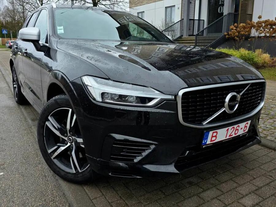 Black Volvo XC60 2018 in Riga, with an engine capacity of 2.00 L and mileage of 227 thousand km for 20400 €, photo 28 on AUTOMOTO.COM.LV