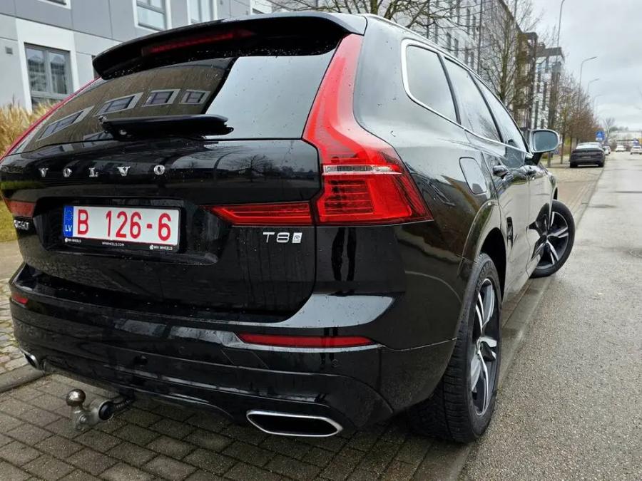 Black Volvo XC60 2018 in Riga, with an engine capacity of 2.00 L and mileage of 227 thousand km for 20400 €, photo 35 on AUTOMOTO.COM.LV