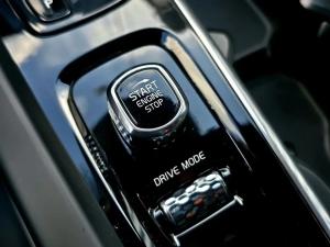 Black Volvo XC60 2018 in Riga, with an engine capacity of 2.00 L and mileage of 227 thousand km for 20400 €, photo 48 on AUTOMOTO.COM.LV