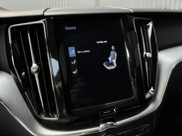 Black Volvo XC60 2018 in Riga, with an engine capacity of 2.00 L and mileage of 189 thousand km for 22900 €, photo 10 on AUTOMOTO.COM.LV