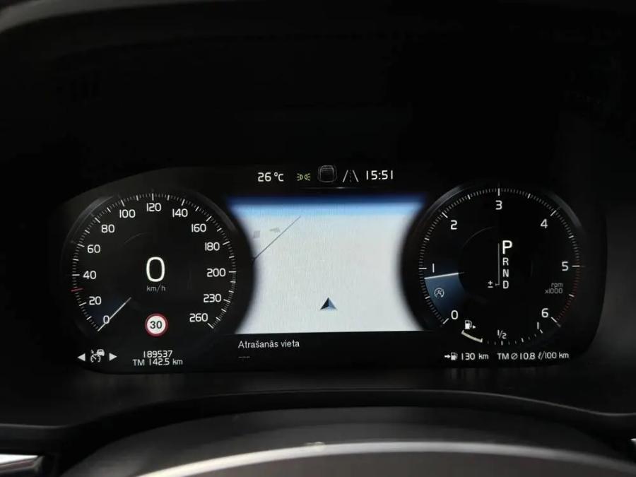 Black Volvo XC60 2018 in Riga, with an engine capacity of 2.00 L and mileage of 189 thousand km for 22900 €, photo 15 on AUTOMOTO.COM.LV