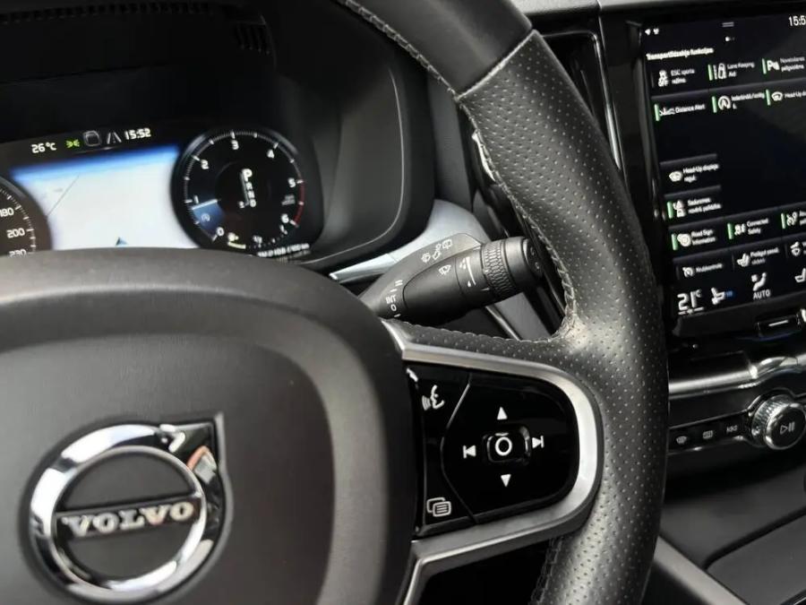Black Volvo XC60 2018 in Riga, with an engine capacity of 2.00 L and mileage of 189 thousand km for 22900 €, photo 16 on AUTOMOTO.COM.LV