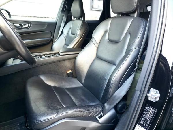Melns Volvo XC60 2018 Rīga, ar dzinēja tilpumu 2.00 L un nobraukumu 207 tūkst. km par 18750 €, foto 10 vietnē AUTOMOTO.COM.LV