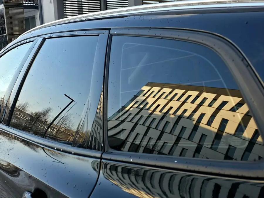 Melns Volvo XC60 2018 Rīga, ar dzinēja tilpumu 2.00 L un nobraukumu 207 tūkst. km par 18750 €, foto 45 vietnē AUTOMOTO.COM.LV