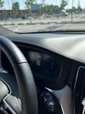 Black Volvo XC60 2018 in Klaipeda, with an engine capacity of 1.97 L and mileage of 110 thousand km for 26900 €, photo 22 on AUTOMOTO.COM.LV
