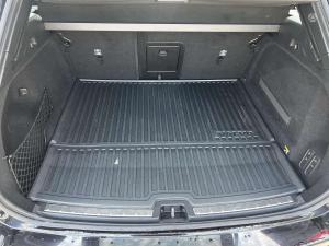 Black Volvo XC60 2018 in Klaipeda, with an engine capacity of 1.97 L and mileage of 110 thousand km for 26900 €, photo 29 on AUTOMOTO.COM.LV