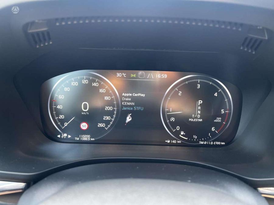 Black Volvo XC60 2018 in Klaipeda, with an engine capacity of 1.97 L and mileage of 110 thousand km for 26900 €, photo 39 on AUTOMOTO.COM.LV