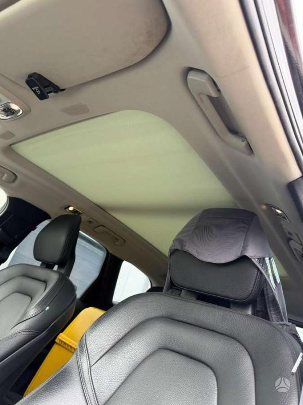 Black Volvo XC60 2018 in Raseiniai, with an engine capacity of 1.97 L and mileage of 280 thousand km for 15999 €, photo 10 on AUTOMOTO.COM.LV