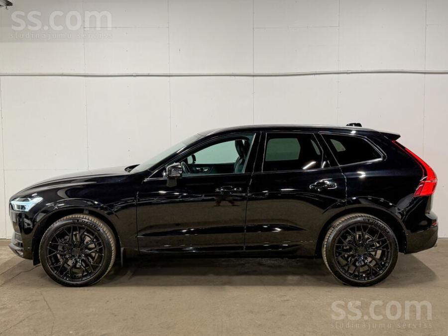 Black Volvo XC60 2018 in Jurmala, with an engine capacity of 2.00 L and mileage of 219 thousand km for 21450 €, photo 6 on AUTOMOTO.COM.LV