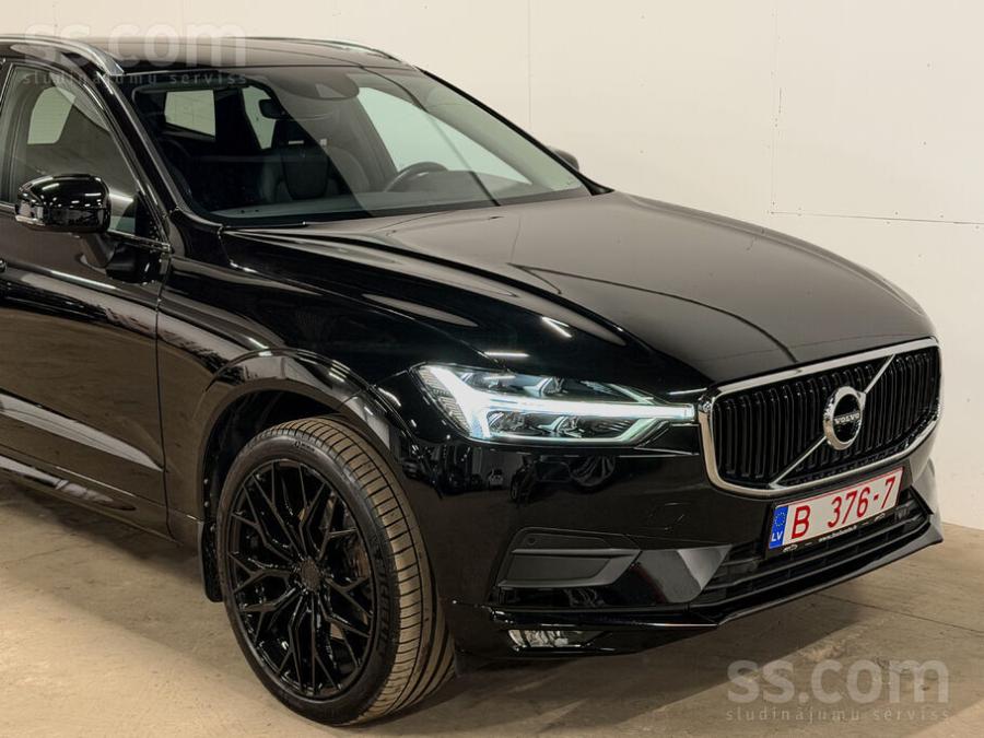 Black Volvo XC60 2018 in Jurmala, with an engine capacity of 2.00 L and mileage of 219 thousand km for 21450 €, photo 10 on AUTOMOTO.COM.LV
