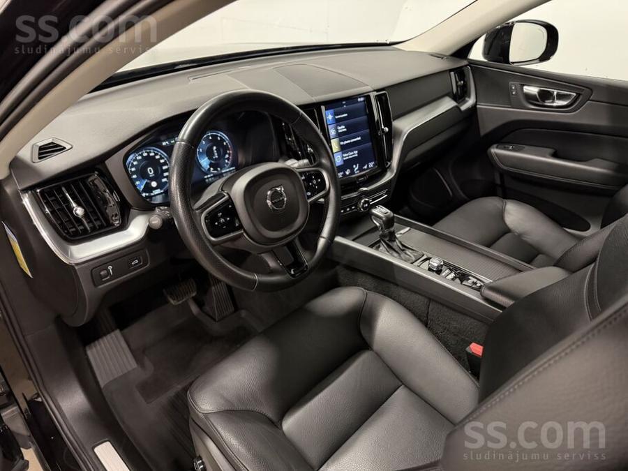 Black Volvo XC60 2018 in Jurmala, with an engine capacity of 2.00 L and mileage of 219 thousand km for 21450 €, photo 15 on AUTOMOTO.COM.LV