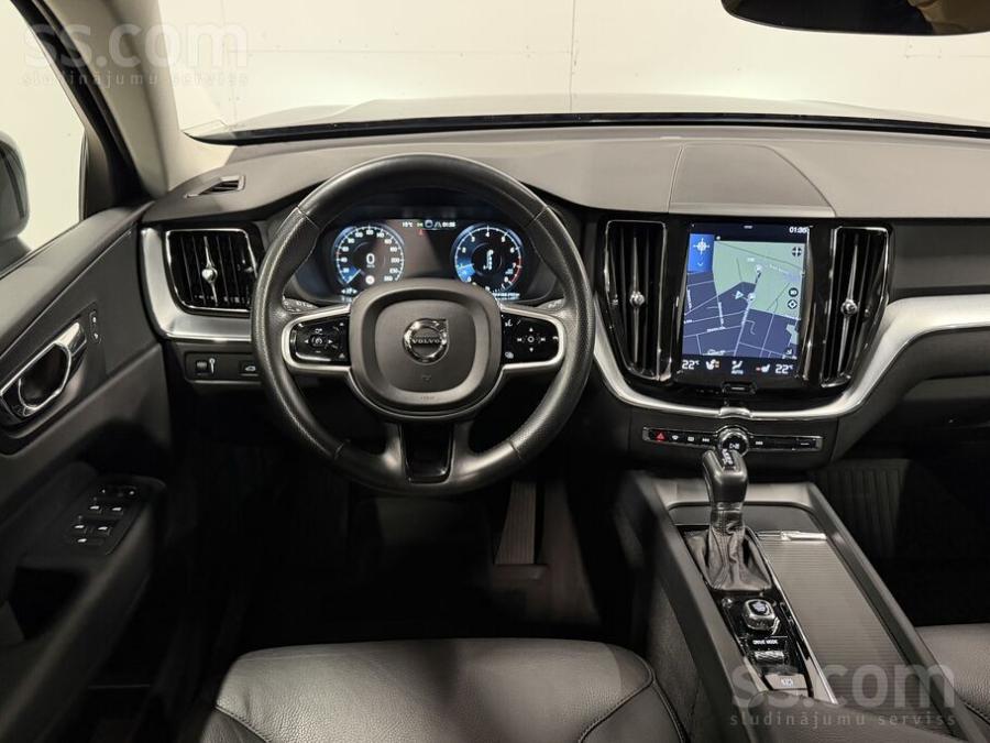 Black Volvo XC60 2018 in Jurmala, with an engine capacity of 2.00 L and mileage of 219 thousand km for 21450 €, photo 22 on AUTOMOTO.COM.LV