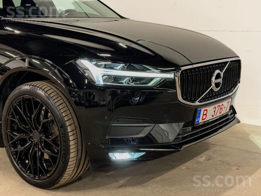 Black Volvo XC60 2018 in Jurmala, with an engine capacity of 2.00 L and mileage of 219 thousand km for 21450 €, photo 34 on AUTOMOTO.COM.LV