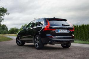 Melns Volvo XC60 2018 Elektrėnai, ar dzinēja tilpumu 1.97 L un nobraukumu 212 tūkst. km par 23850 €, foto 8 vietnē AUTOMOTO.COM.LV