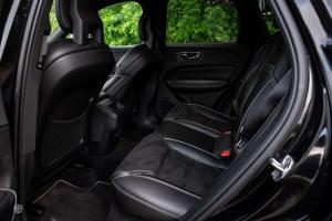 Melns Volvo XC60 2018 Elektrėnai, ar dzinēja tilpumu 1.97 L un nobraukumu 212 tūkst. km par 23850 €, foto 15 vietnē AUTOMOTO.COM.LV