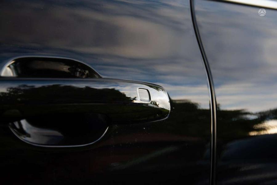 Melns Volvo XC60 2018 Elektrėnai, ar dzinēja tilpumu 1.97 L un nobraukumu 212 tūkst. km par 23850 €, foto 29 vietnē AUTOMOTO.COM.LV