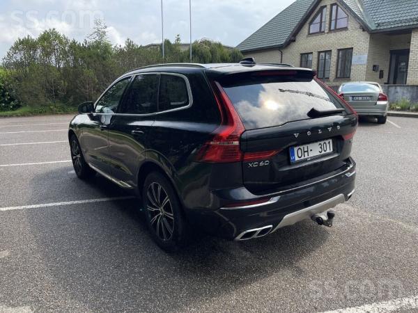 Melns Volvo XC60 2018 Rīga, ar dzinēja tilpumu 2.00 L un nobraukumu 178 tūkst. km par 23700 €, foto 4 vietnē AUTOMOTO.COM.LV