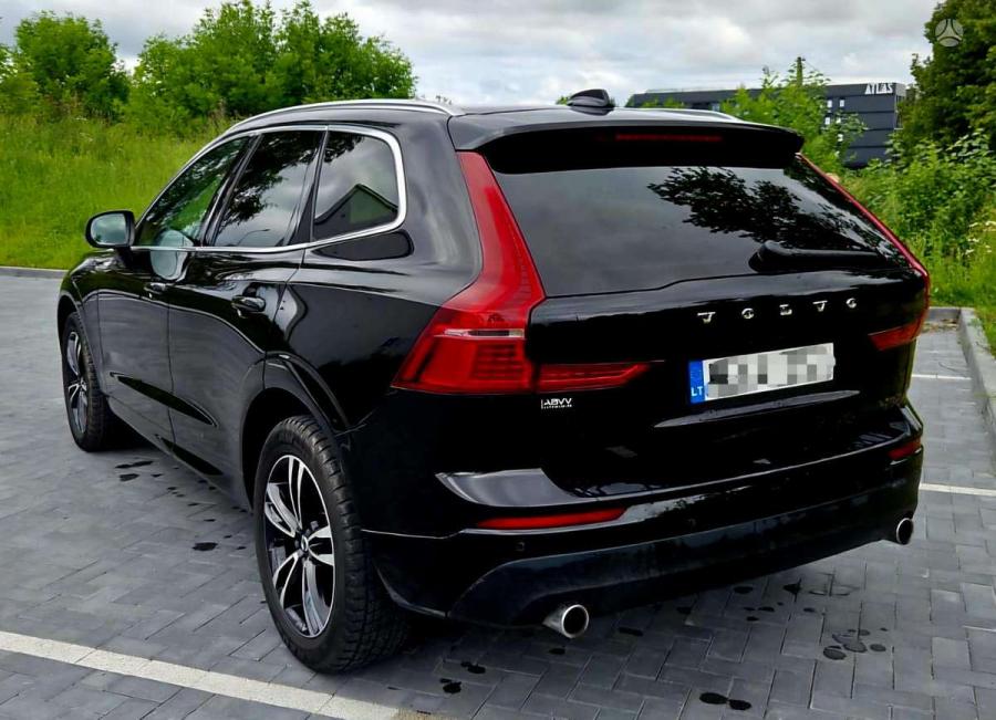 Black Volvo XC60 2018 in Vilnius, with an engine capacity of 1.97 L and mileage of 260 thousand km for 18000 €, photo 3 on AUTOMOTO.COM.LV