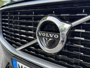 Melns Volvo XC60 2018 Jonava, ar dzinēja tilpumu 2.00 L un nobraukumu 255 tūkst. km par 19499 €, foto 22 vietnē AUTOMOTO.COM.LV