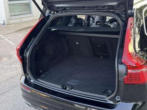 Melns Volvo XC60 2018 Jonava, ar dzinēja tilpumu 2.00 L un nobraukumu 255 tūkst. km par 19499 €, foto 26 vietnē AUTOMOTO.COM.LV