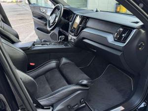 Melns Volvo XC60 2018 Jonava, ar dzinēja tilpumu 2.00 L un nobraukumu 255 tūkst. km par 19499 €, foto 31 vietnē AUTOMOTO.COM.LV