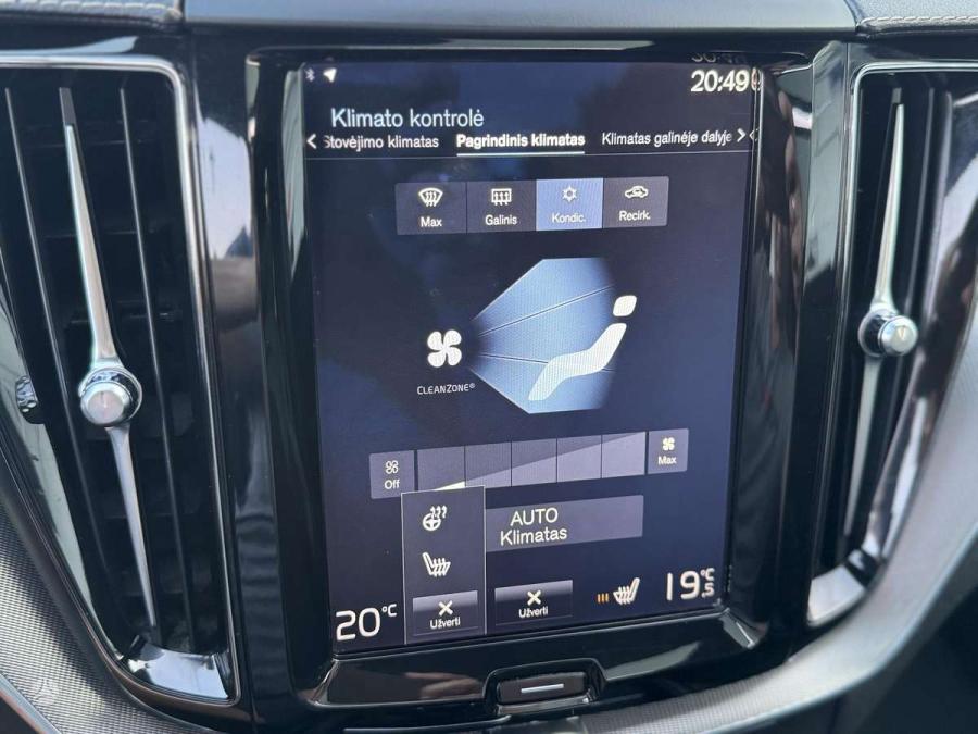 Melns Volvo XC60 2018 Jonava, ar dzinēja tilpumu 2.00 L un nobraukumu 255 tūkst. km par 19499 €, foto 49 vietnē AUTOMOTO.COM.LV