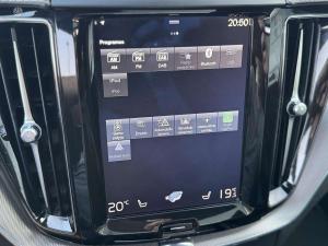 Melns Volvo XC60 2018 Jonava, ar dzinēja tilpumu 2.00 L un nobraukumu 255 tūkst. km par 19499 €, foto 50 vietnē AUTOMOTO.COM.LV