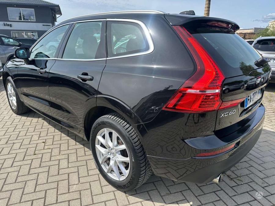 Black Volvo XC60 2018 in Taurage, with an engine capacity of 1.97 L and mileage of 236 thousand km for 17000 €, photo 9 on AUTOMOTO.COM.LV