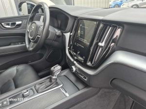Melns Volvo XC60 2018 Tauragė, ar dzinēja tilpumu 1.97 L un nobraukumu 258 tūkst. km par 15900 €, foto 15 vietnē AUTOMOTO.COM.LV