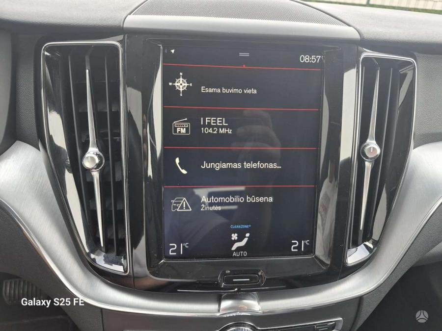 Melns Volvo XC60 2018 Tauragė, ar dzinēja tilpumu 1.97 L un nobraukumu 258 tūkst. km par 15900 €, foto 21 vietnē AUTOMOTO.COM.LV