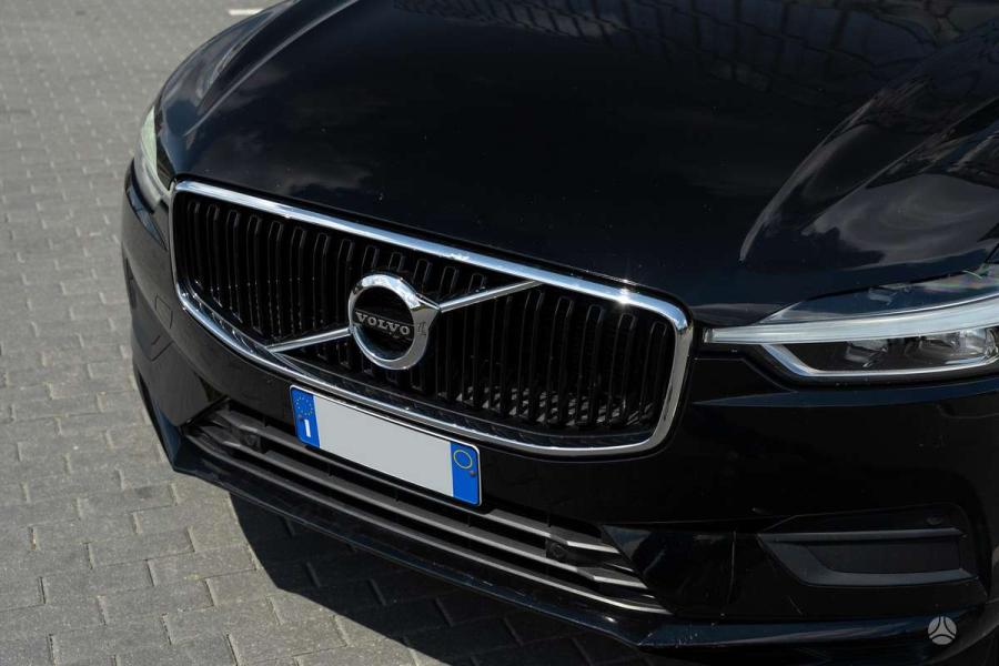 Melns Volvo XC60 2018 Viļņa, ar dzinēja tilpumu 1.97 L un nobraukumu 205 tūkst. km par 19900 €, foto 12 vietnē AUTOMOTO.COM.LV
