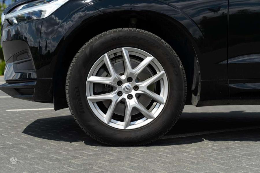 Melns Volvo XC60 2018 Viļņa, ar dzinēja tilpumu 1.97 L un nobraukumu 205 tūkst. km par 19900 €, foto 14 vietnē AUTOMOTO.COM.LV