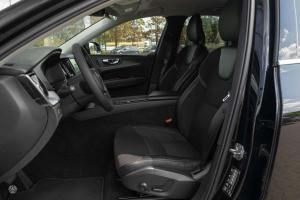 Melns Volvo XC60 2018 Viļņa, ar dzinēja tilpumu 1.97 L un nobraukumu 205 tūkst. km par 19900 €, foto 16 vietnē AUTOMOTO.COM.LV
