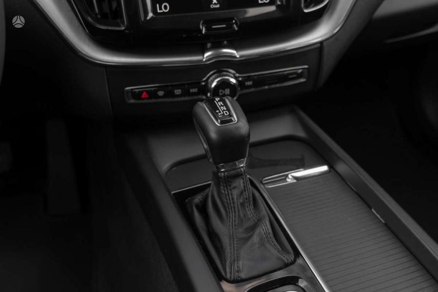 Melns Volvo XC60 2018 Viļņa, ar dzinēja tilpumu 1.97 L un nobraukumu 205 tūkst. km par 19900 €, foto 19 vietnē AUTOMOTO.COM.LV