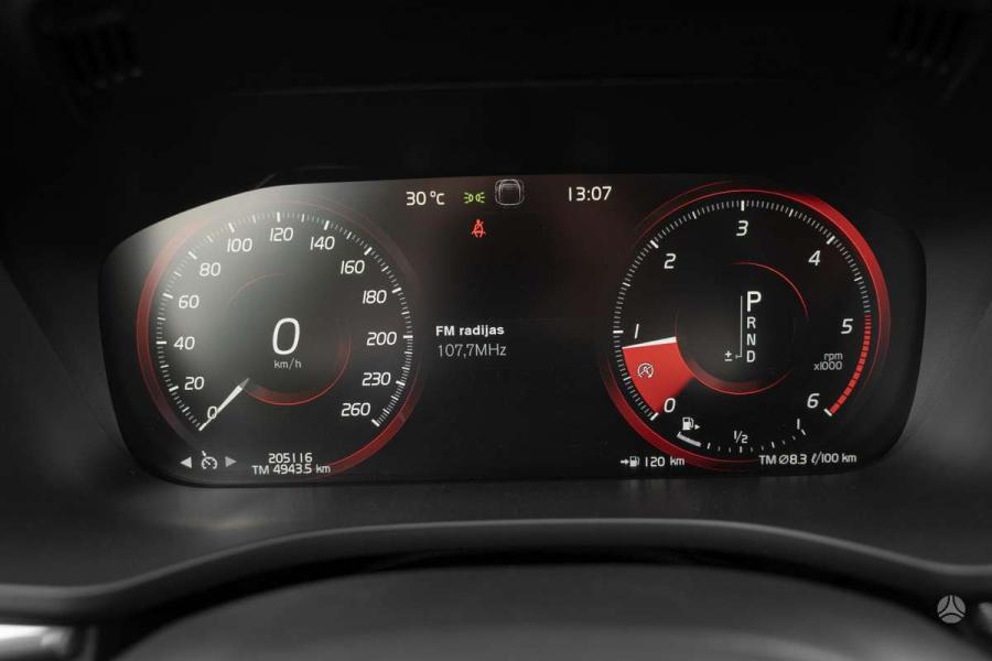 Melns Volvo XC60 2018 Viļņa, ar dzinēja tilpumu 1.97 L un nobraukumu 205 tūkst. km par 19900 €, foto 20 vietnē AUTOMOTO.COM.LV
