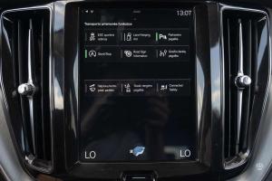 Melns Volvo XC60 2018 Viļņa, ar dzinēja tilpumu 1.97 L un nobraukumu 205 tūkst. km par 19900 €, foto 22 vietnē AUTOMOTO.COM.LV
