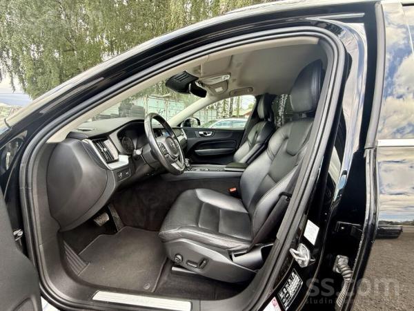 Melns Volvo XC60 2018 Rīga, ar dzinēja tilpumu 2.00 L un nobraukumu 0 tūkst. km par 16990 €, foto 9 vietnē AUTOMOTO.COM.LV