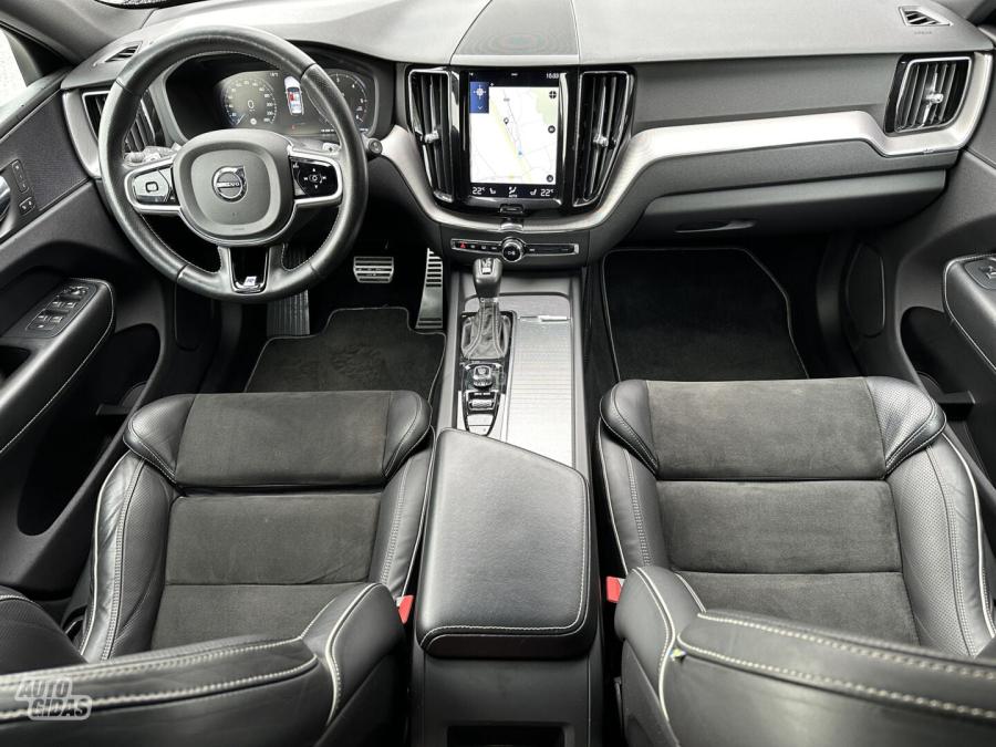 Melns Volvo XC60 2018 Avižieniai, ar dzinēja tilpumu 2.00 L un nobraukumu 199 tūkst. km par 22450 €, foto 4 vietnē AUTOMOTO.COM.LV