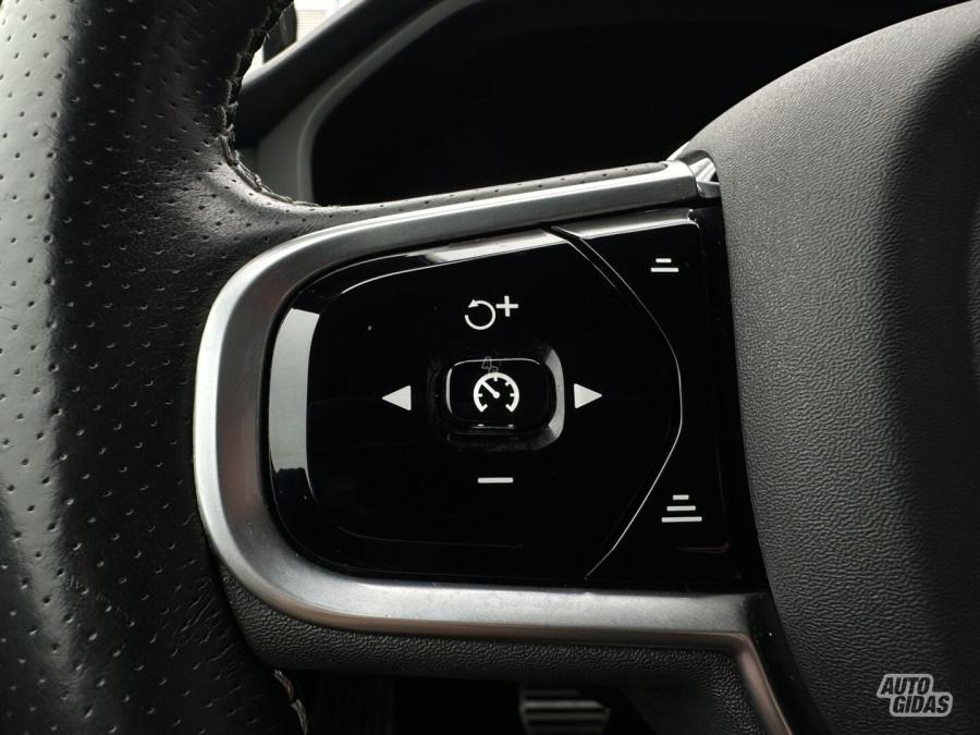 Melns Volvo XC60 2018 Avižieniai, ar dzinēja tilpumu 2.00 L un nobraukumu 199 tūkst. km par 22450 €, foto 9 vietnē AUTOMOTO.COM.LV