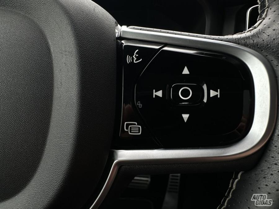 Melns Volvo XC60 2018 Avižieniai, ar dzinēja tilpumu 2.00 L un nobraukumu 199 tūkst. km par 22450 €, foto 10 vietnē AUTOMOTO.COM.LV