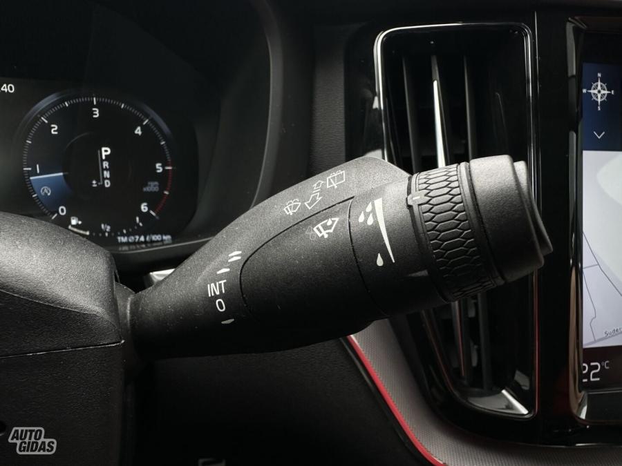 Melns Volvo XC60 2018 Avižieniai, ar dzinēja tilpumu 2.00 L un nobraukumu 199 tūkst. km par 22450 €, foto 13 vietnē AUTOMOTO.COM.LV