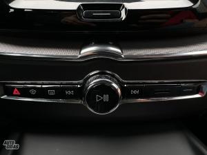 Melns Volvo XC60 2018 Avižieniai, ar dzinēja tilpumu 2.00 L un nobraukumu 199 tūkst. km par 22450 €, foto 21 vietnē AUTOMOTO.COM.LV