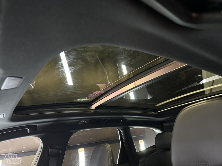 Melns Volvo XC60 2018 Avižieniai, ar dzinēja tilpumu 2.00 L un nobraukumu 199 tūkst. km par 22450 €, foto 26 vietnē AUTOMOTO.COM.LV