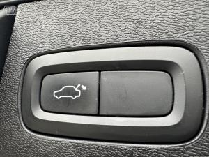 Melns Volvo XC60 2018 Avižieniai, ar dzinēja tilpumu 2.00 L un nobraukumu 199 tūkst. km par 22450 €, foto 28 vietnē AUTOMOTO.COM.LV