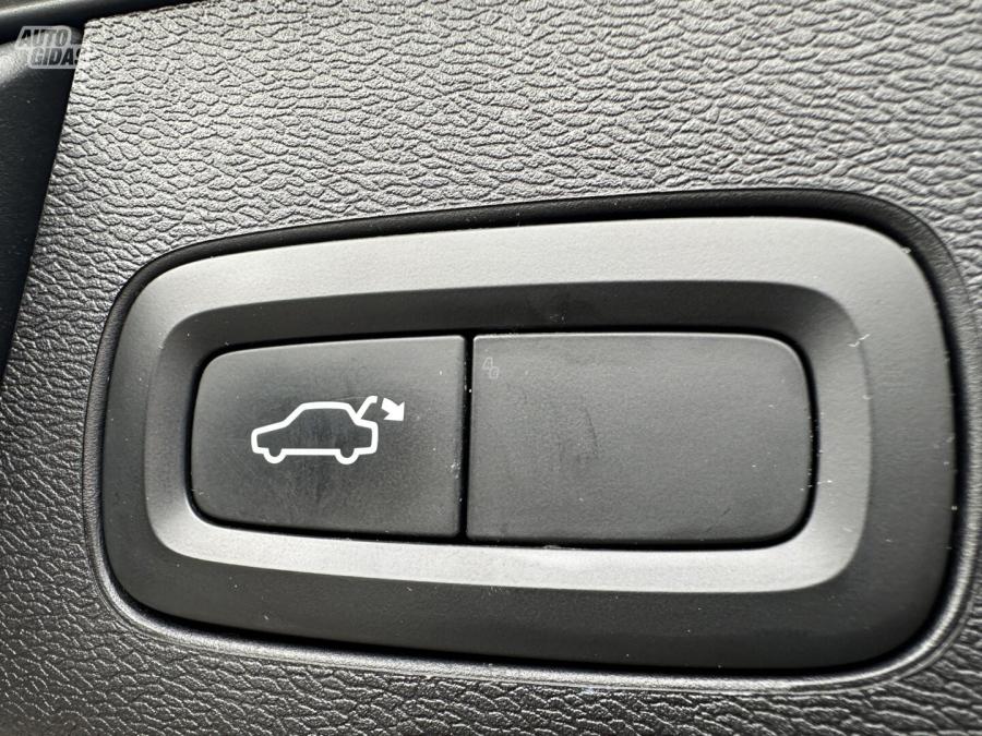 Melns Volvo XC60 2018 Avižieniai, ar dzinēja tilpumu 2.00 L un nobraukumu 199 tūkst. km par 22450 €, foto 28 vietnē AUTOMOTO.COM.LV