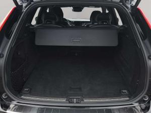 Melns Volvo XC60 2018 Viļņa, ar dzinēja tilpumu 2.00 L un nobraukumu 183 tūkst. km par 23499 €, foto 12 vietnē AUTOMOTO.COM.LV