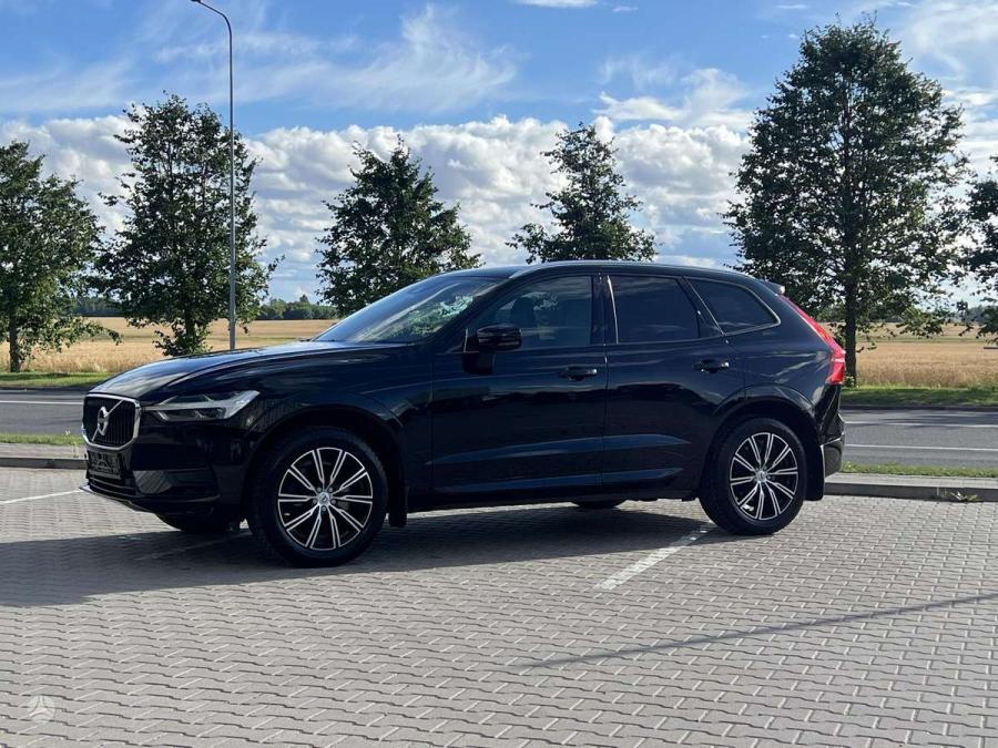 Black Volvo XC60 2018 in Panevezys, with an engine capacity of 1.97 L and mileage of 264 thousand km for 18500 €, photo 1 on AUTOMOTO.COM.LV